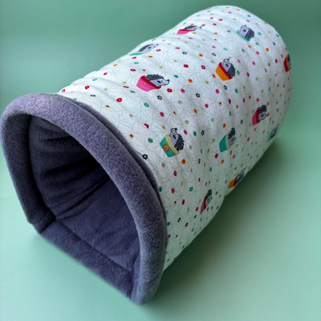 Hogs in Pots Hedgehog Bunker. Hedgehog and Guinea Pig Bed. Padded ...