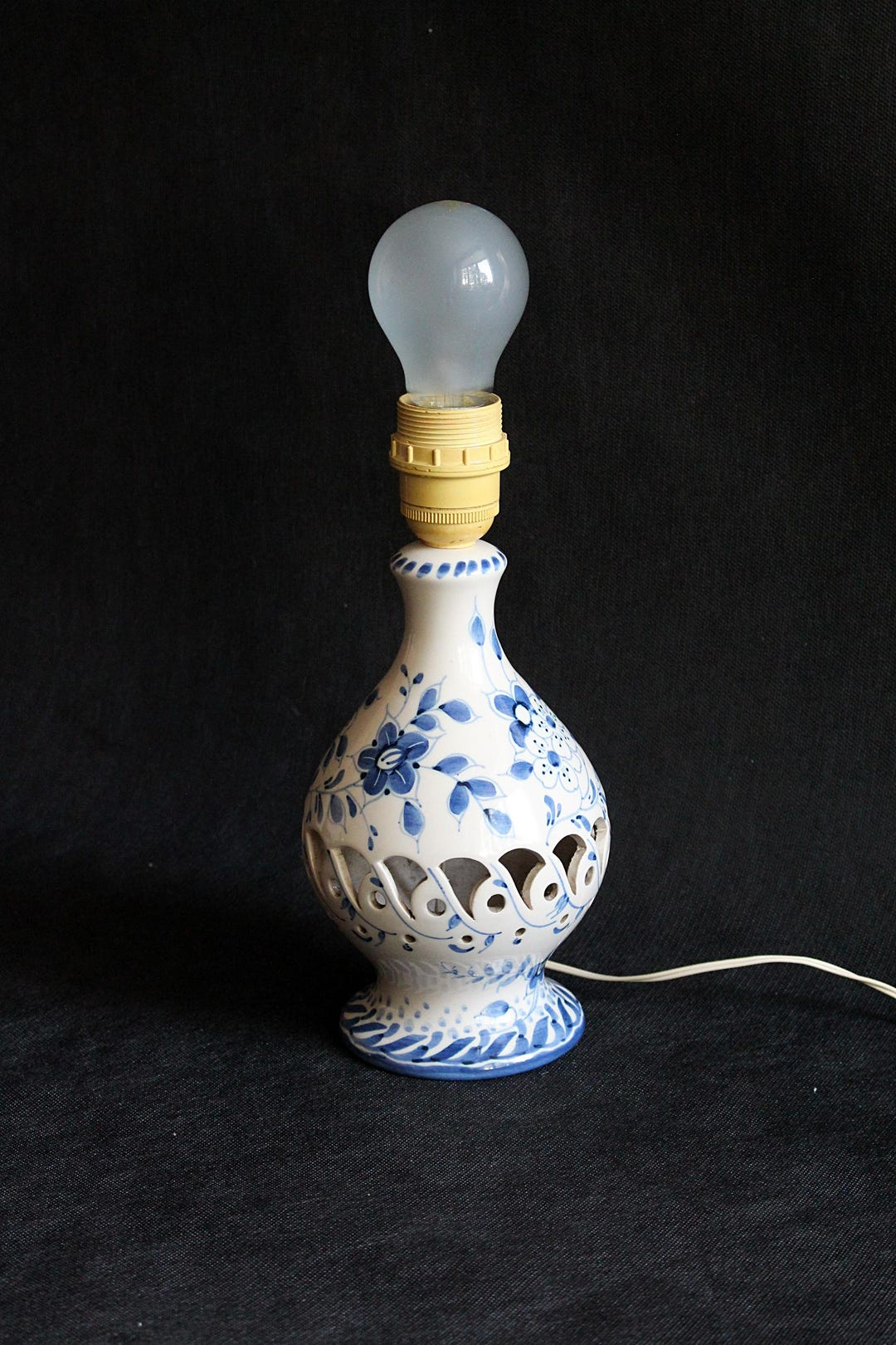 Vintage Zenith Gouda Dutch Pottery, Blue Floral Design,ceramic Lamp ...