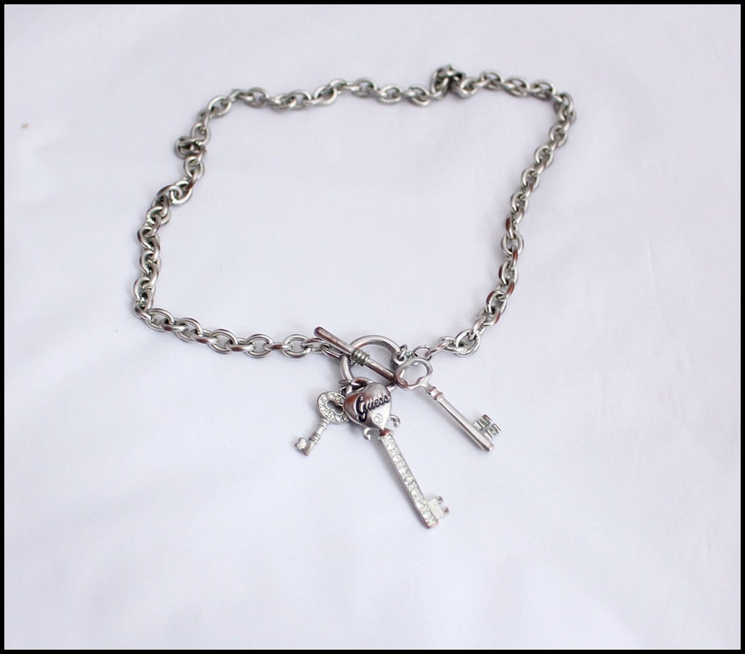 Silver Metal Guess Necklace,guess Necklace,vntage Necklace,vintage ...