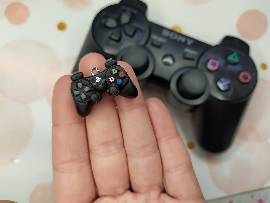 Game Console Pendants and Gameboy Pendants Handmade With Polymer Clay ...