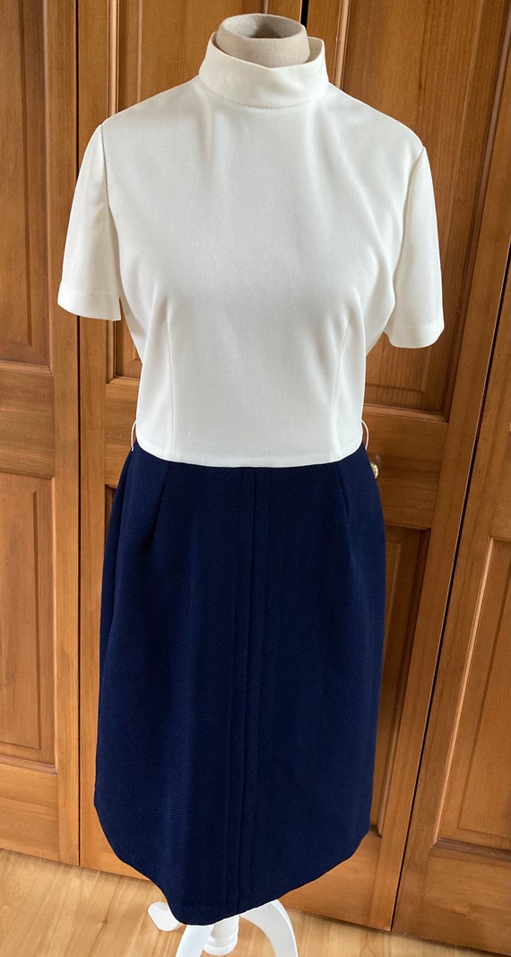 Classic 1960s Dress Gem