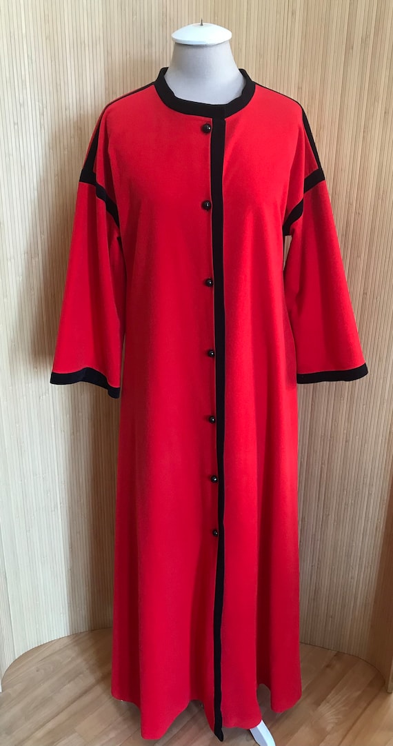 1970s Vanity Fair Cherry Red Velour Robe - Gem