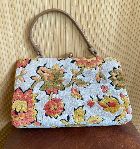 Vintage tapestry floral - Gem