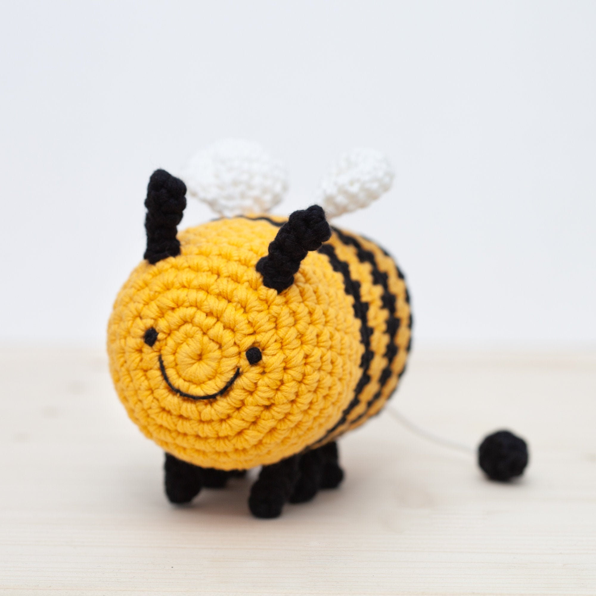 Spieluhr Baby Babyshower // Biene BIBI BEE // | Etsy