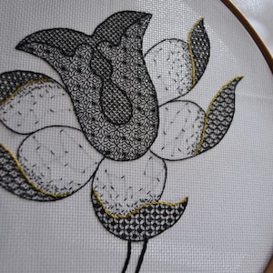 Blackwork Tulip Embroidery Kit - Etsy