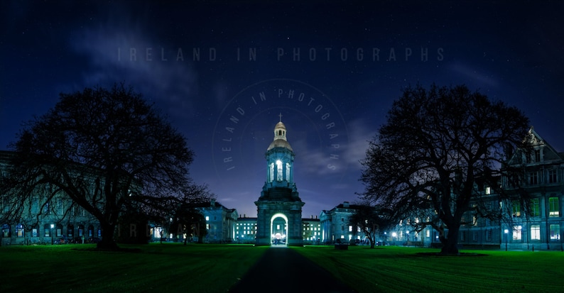 Trinity College Dublin, Front Square Trinty College at Night, Fine Art ...