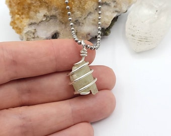 Hiddenite Crystal - Etsy