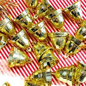VINTAGE: 29pcs - 1.25" Gold Metallic Plastic Bells - Small Ornaments ...
