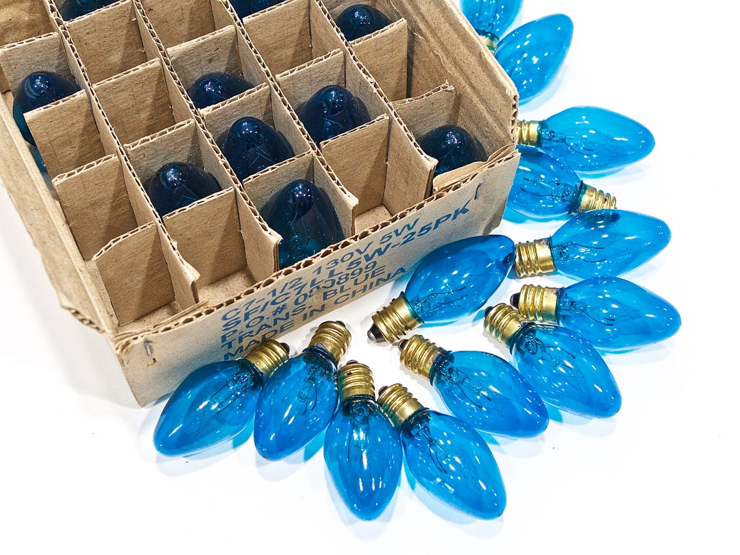 VINTAGE: Box of 25 Translucent Blue Bulbs - C7 1/2 130V 5W Candelabra ...