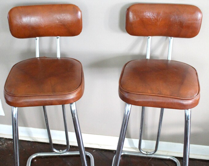 Pair of Mid Century Mod Naugahyde Barstools Chrome Tubular Base Orange ...
