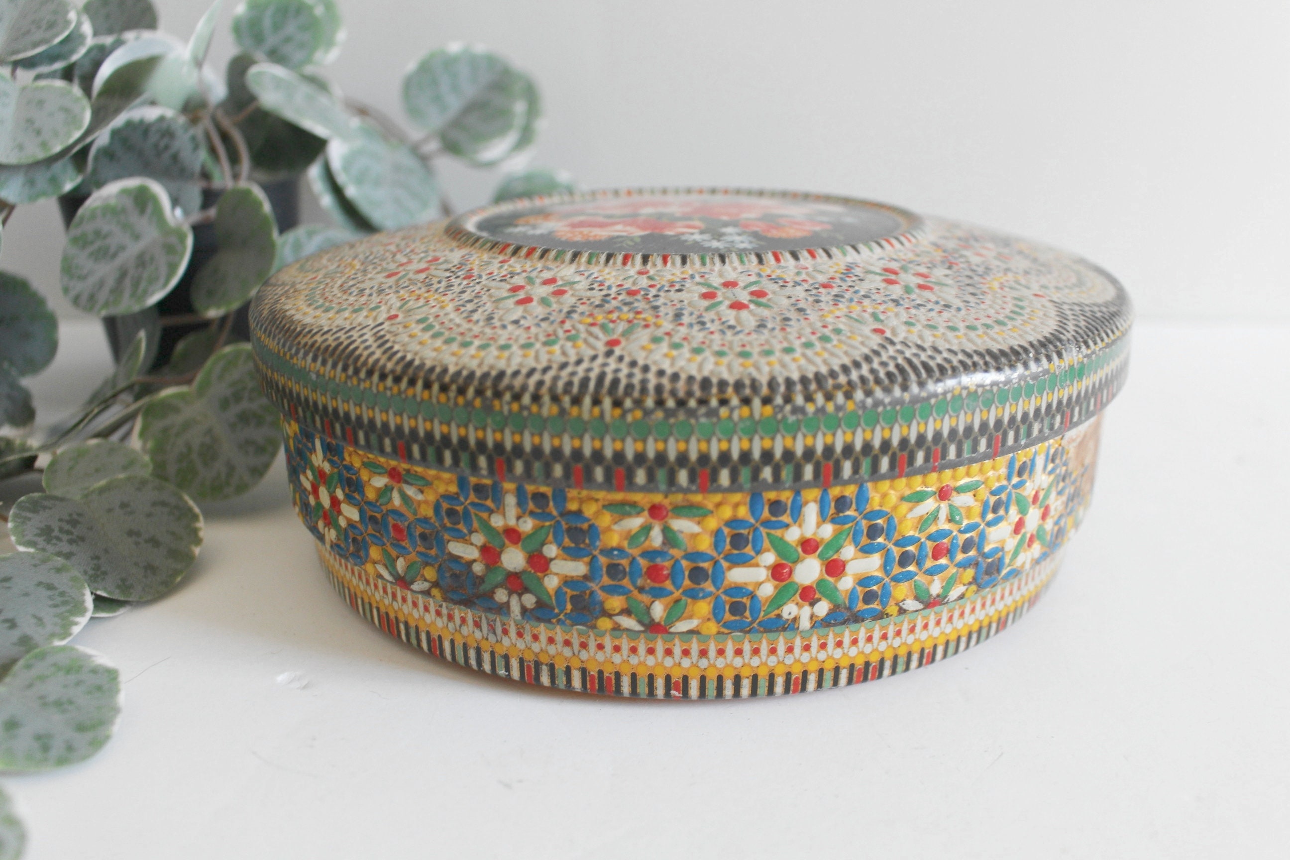 Vintage Floral Tin Large Round Colorful Mosaic Flower Candy - Etsy