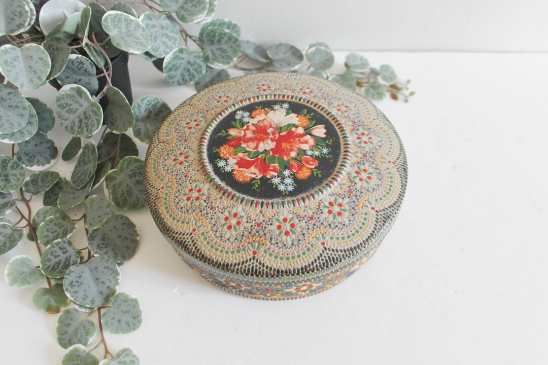 Vintage Floral Tin | Large Round Colorful Mosaic Flower Candy Tin ...