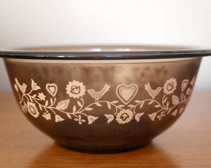 Clear Brown Pyrex Bowl W/ Bird & Flower Design 322 - Brown Pyrex ...