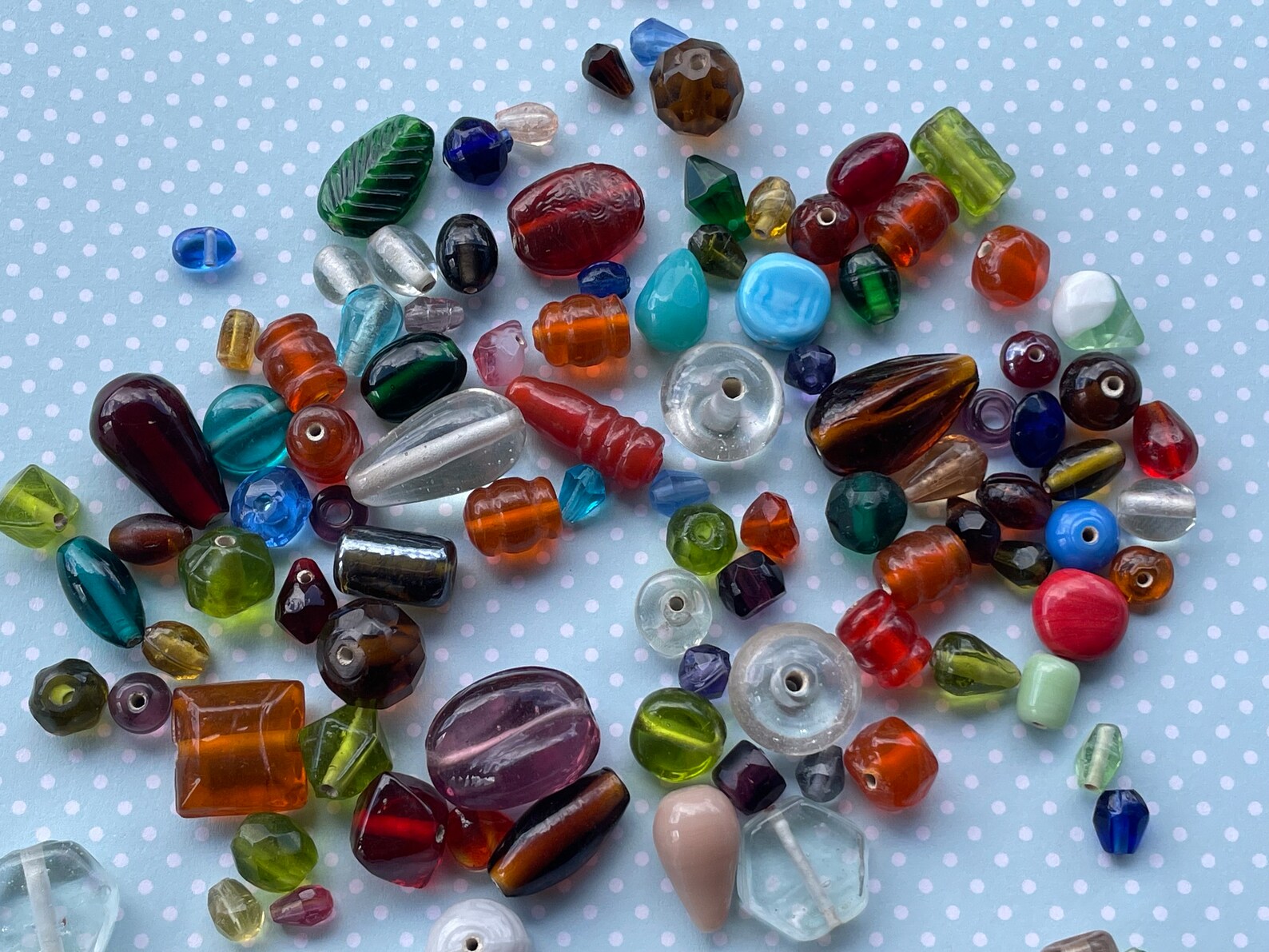 50pcs Assorted Glass Beads, Glass Mixed Beads, Assorted Shapes Beads ...