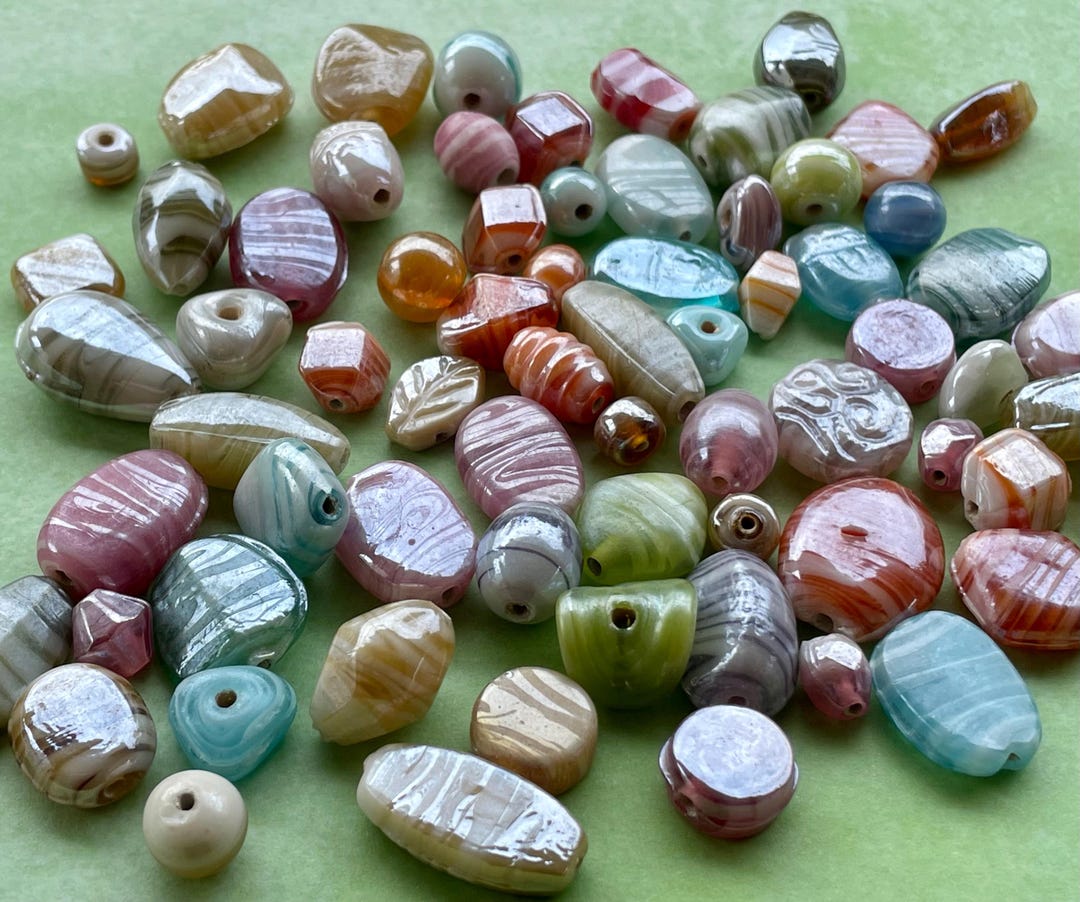 50 Assorted Swirl Glass Beads: Mixed Shapes, Jewelry Supplies - Etsy