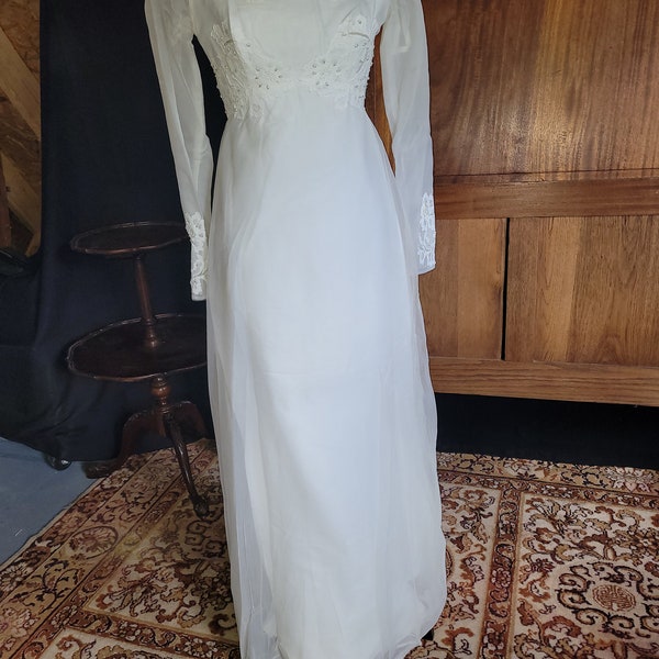 Watteau Train - Etsy