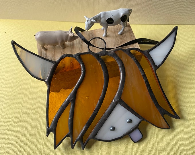 Highland Cow coo Glass Cheeky Sun Catcher - Etsy