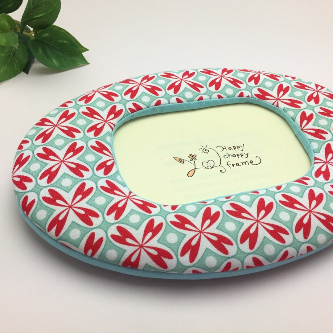3.5x5 Photo Cute Print Oval Photo Frame. Fabric Photo Frame With a Red ...