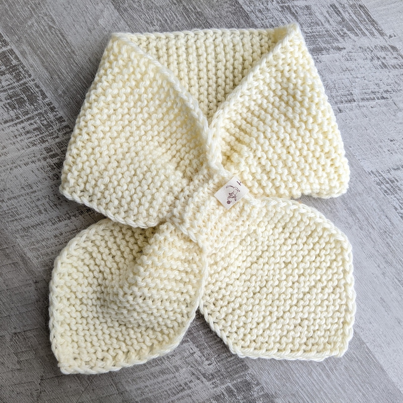 Knit Keyhole Scarf - Etsy