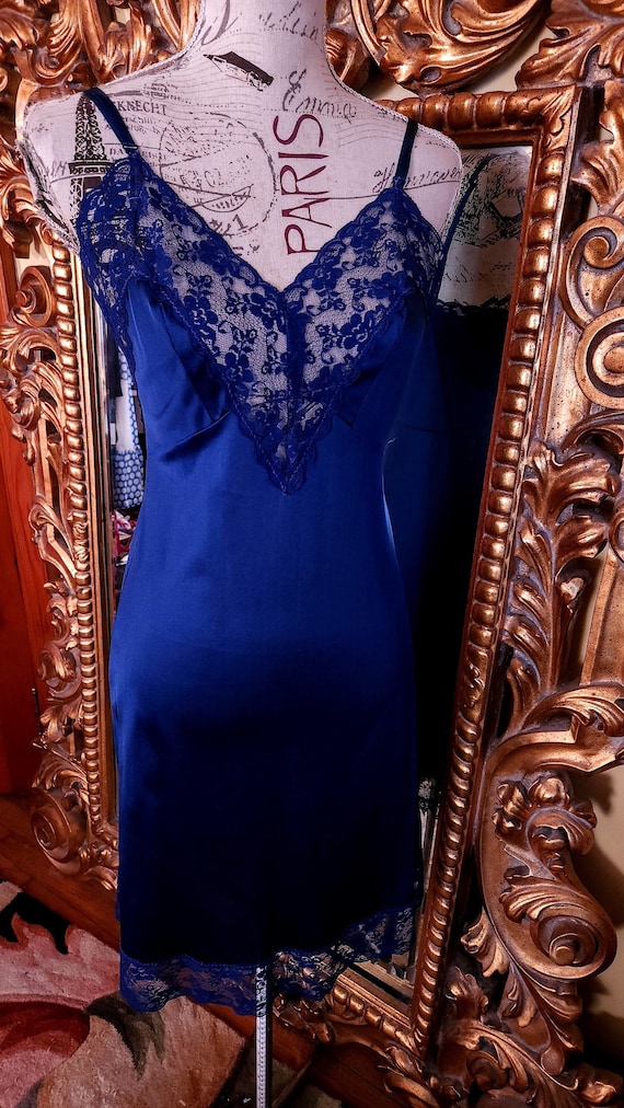 Vintage 60's Navy Blue Slip with Lace Details - Gem