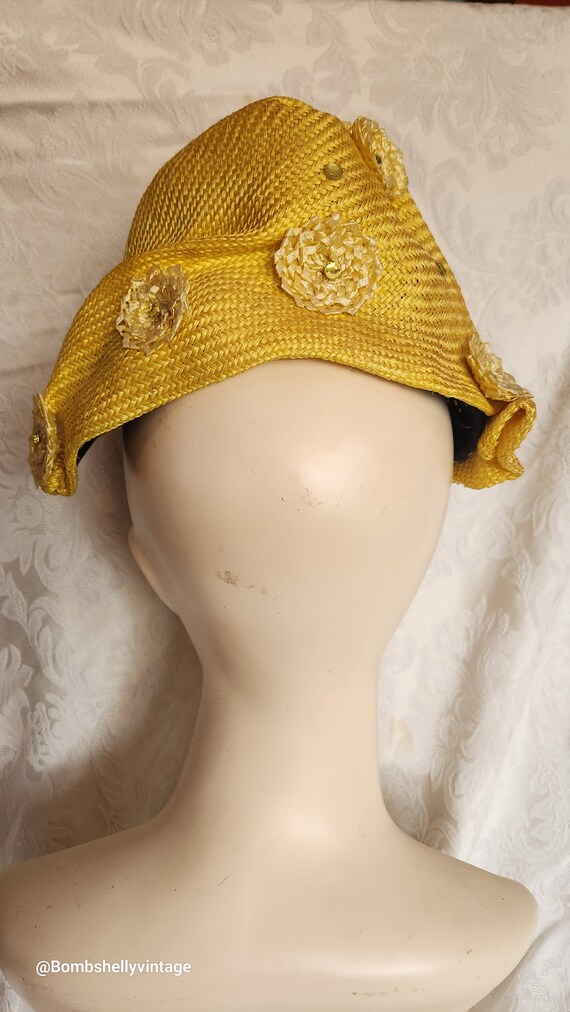 Vintage 50's Yellow Straw Sculptural Pointed Hat with… - Gem