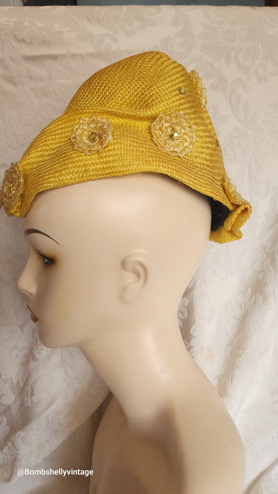 Vintage 50's Yellow Straw Sculptural Pointed Hat with… - Gem