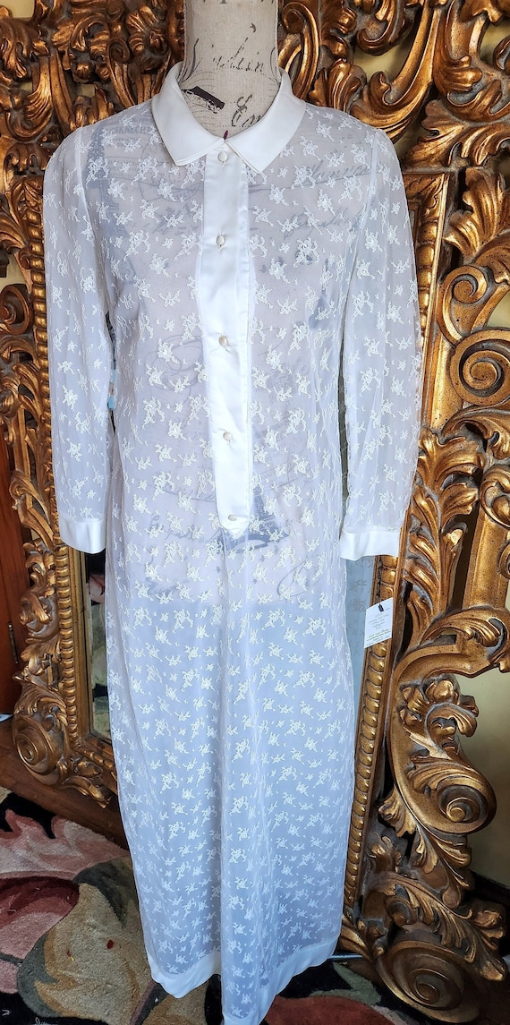 Vintage Nightgown 70s White Gem