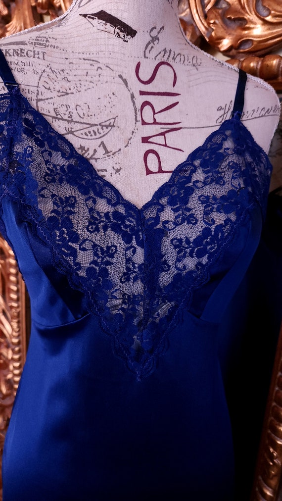 Vintage 60's Navy Blue Slip with Lace Details - Gem