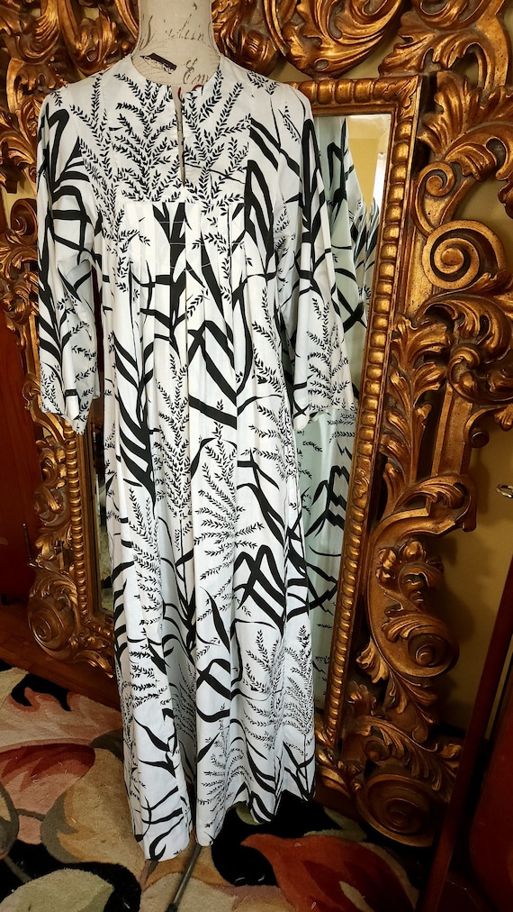 vintage ruth clarage hand - Gem