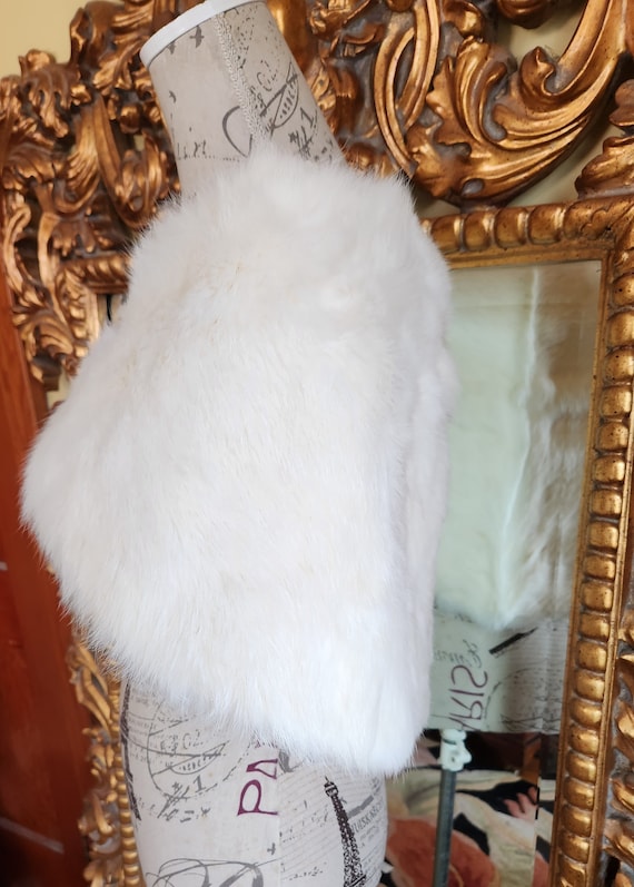 Vintage 50's White Rabbit Fur Capelet - Gem