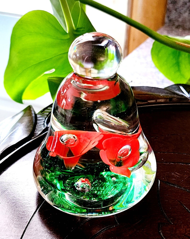 Bell Shaped Paperweight: Controlled Bubble Flowers, Prestige Art ...