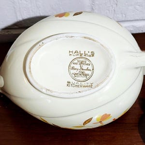 Autumn Leaf Aladdin Teapot Made by Hall's Superior Quality Kitchenware ...