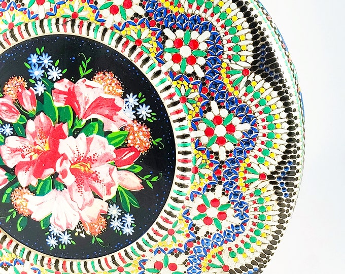 Round Floral Fruitcake Biscuit Tin With Decorative Mosaic & Hibiscus ...