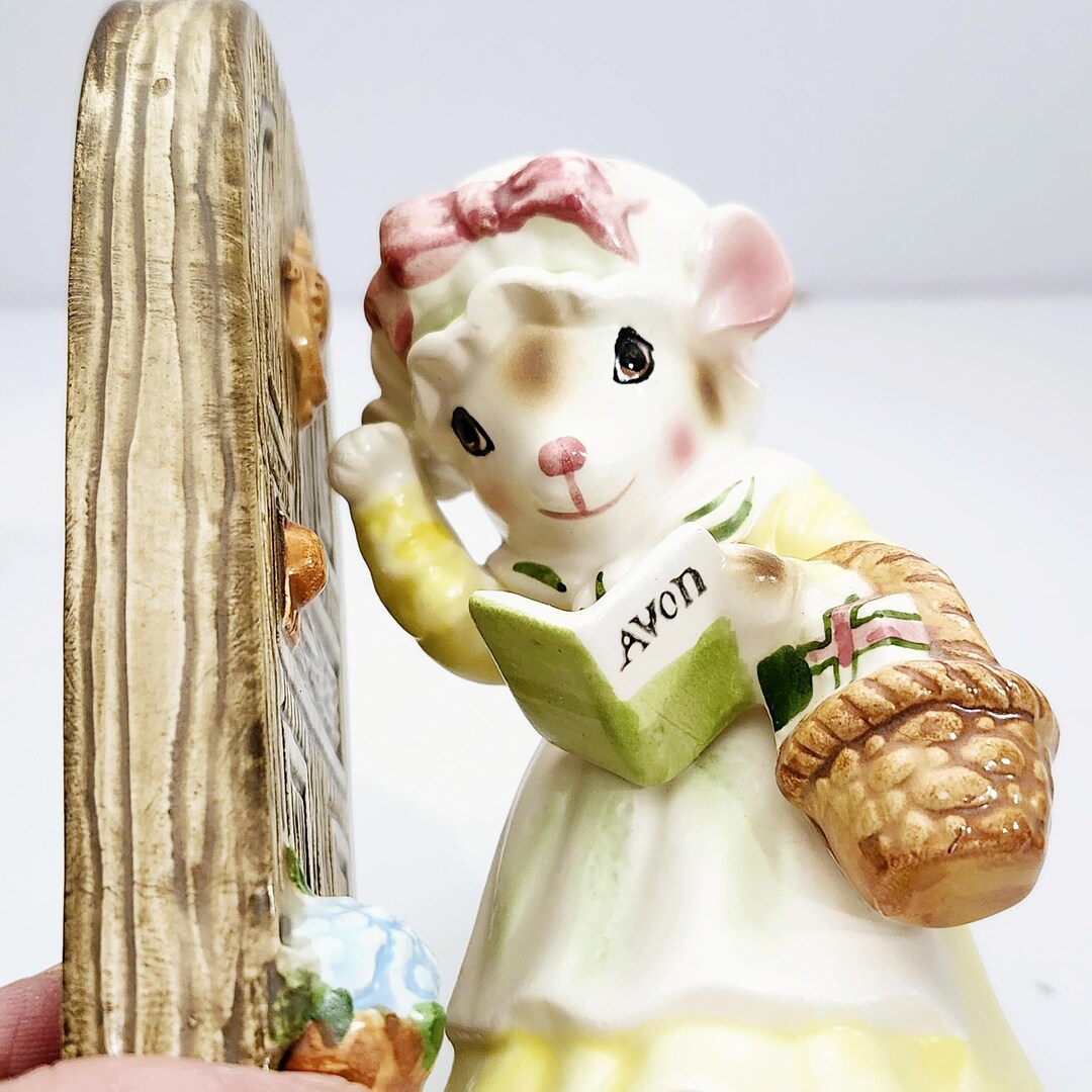 Vintage Avon Mouse Figurine: My First Call, Precious Moments Japan 80s ...