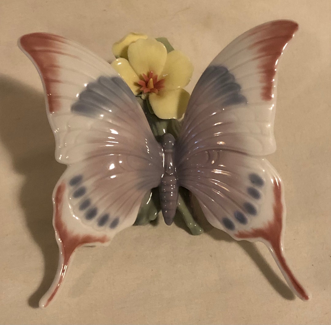 Vintage Lladro Butterfly W/ Yellow Flower Figurine as Is - Etsy