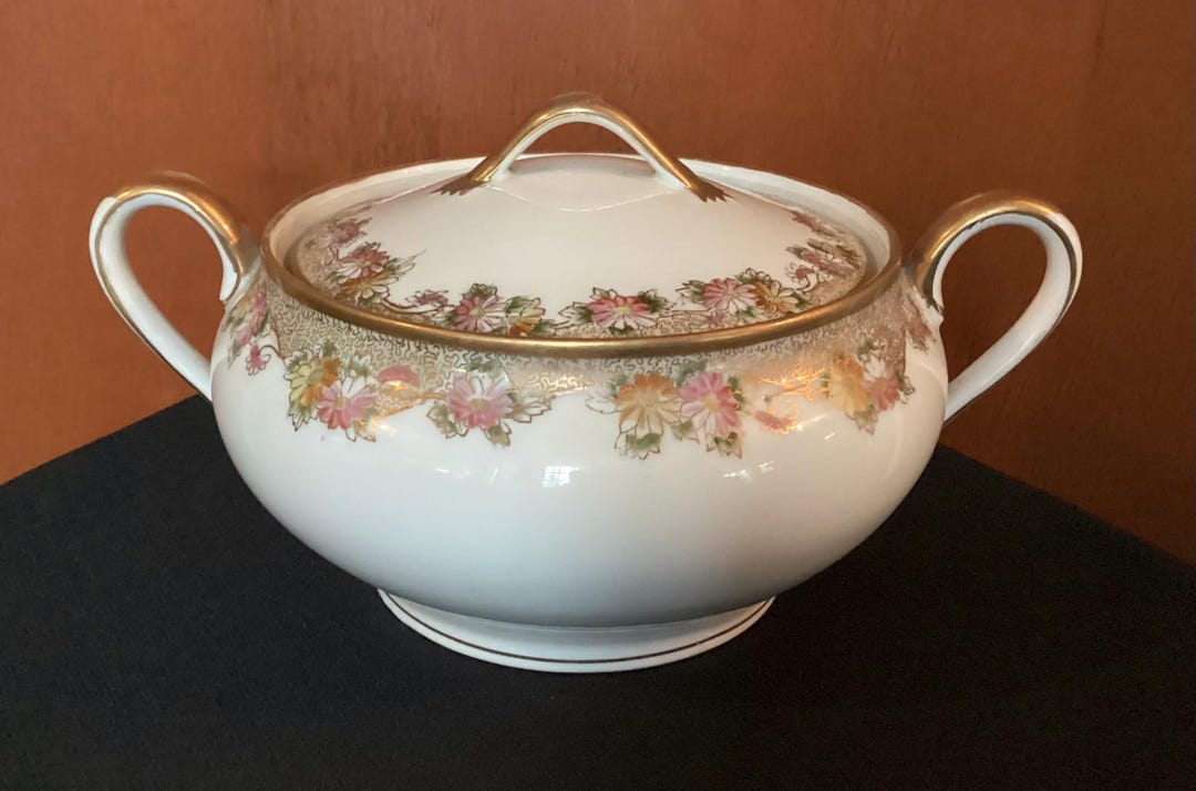 Vintage Morimura Nippon Porcelain Gold Trimmed Floral Pattern Covered ...