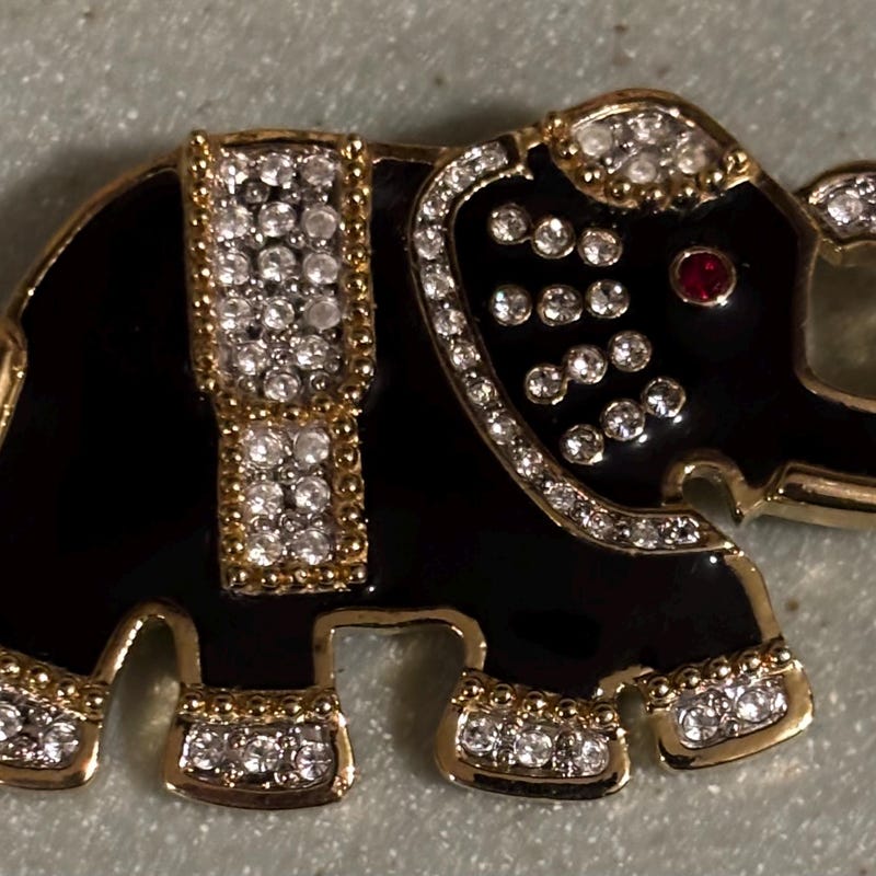 Elephant Brooch' - Etsy