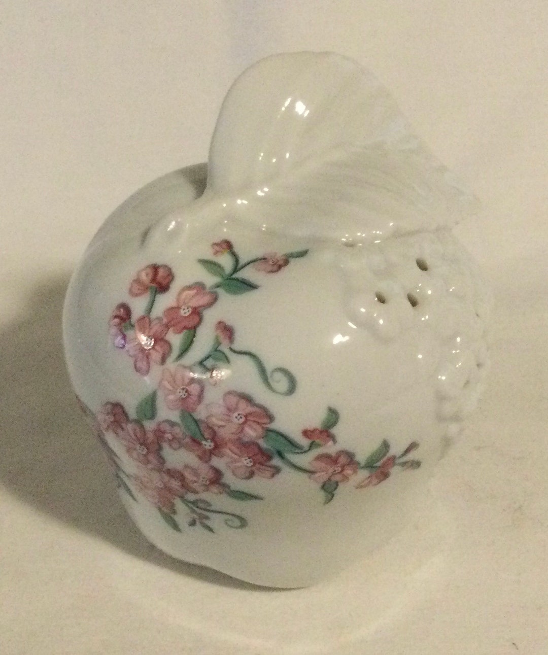 Vintage Elizabeth Arden Southern Heirlooms Porcelain Apple W/ Apple ...