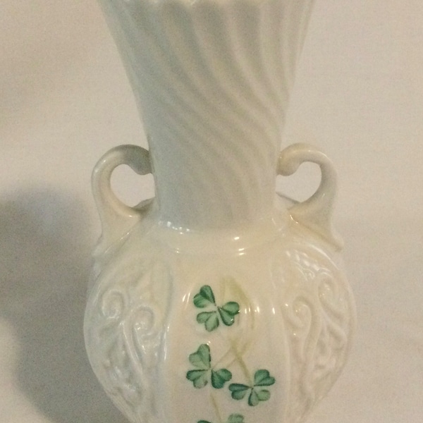 Shamrock Vase - Etsy