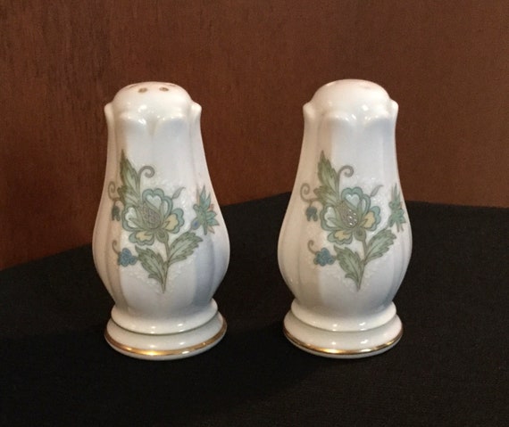 Vintage Noritake Japan Floral Pattern Porcelain Salt and | Etsy