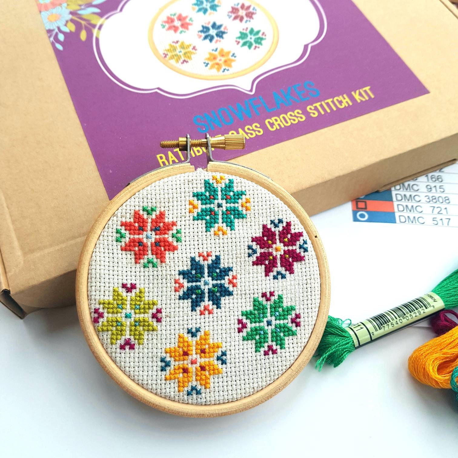 Modern Cross Stitch Kit With Hoop Snowflakes 18 Count - Etsy UK