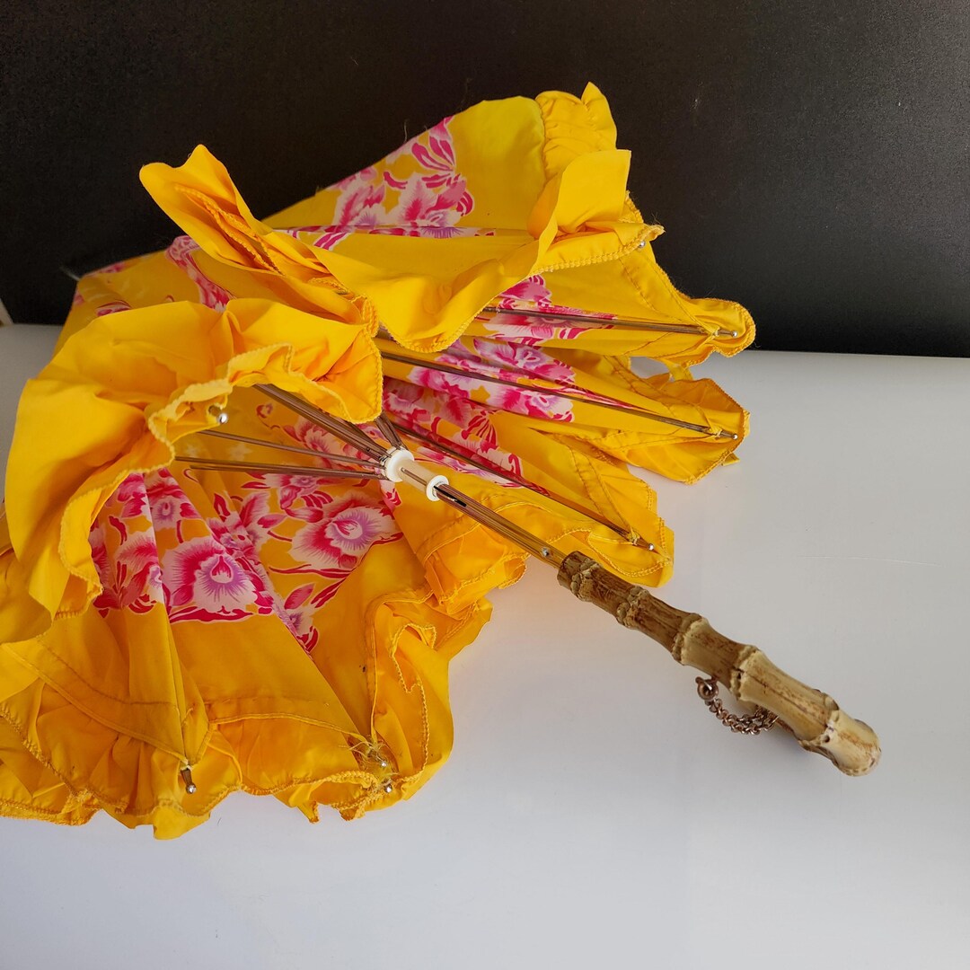 Vintage Parasol Rainy Day Umbrella Sunshade Yellow Pink Ruffled Edge ...