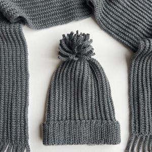 Crochet Pattern - Anthracite Grey Ribbed Scarf and Beanie Hat Set - Etsy