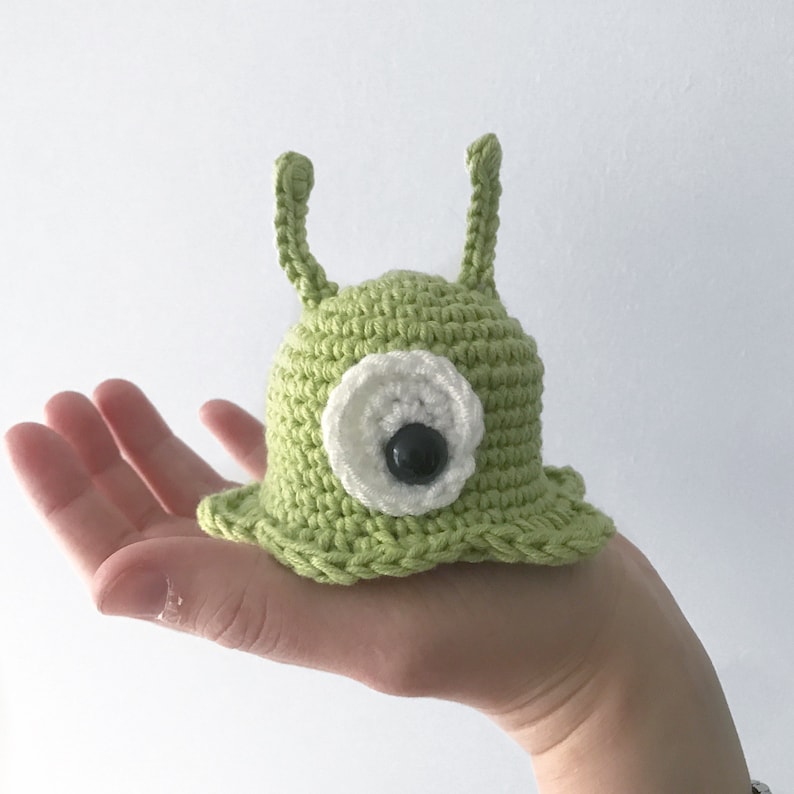 Crochet Pattern Brain Slug Headband - Etsy UK