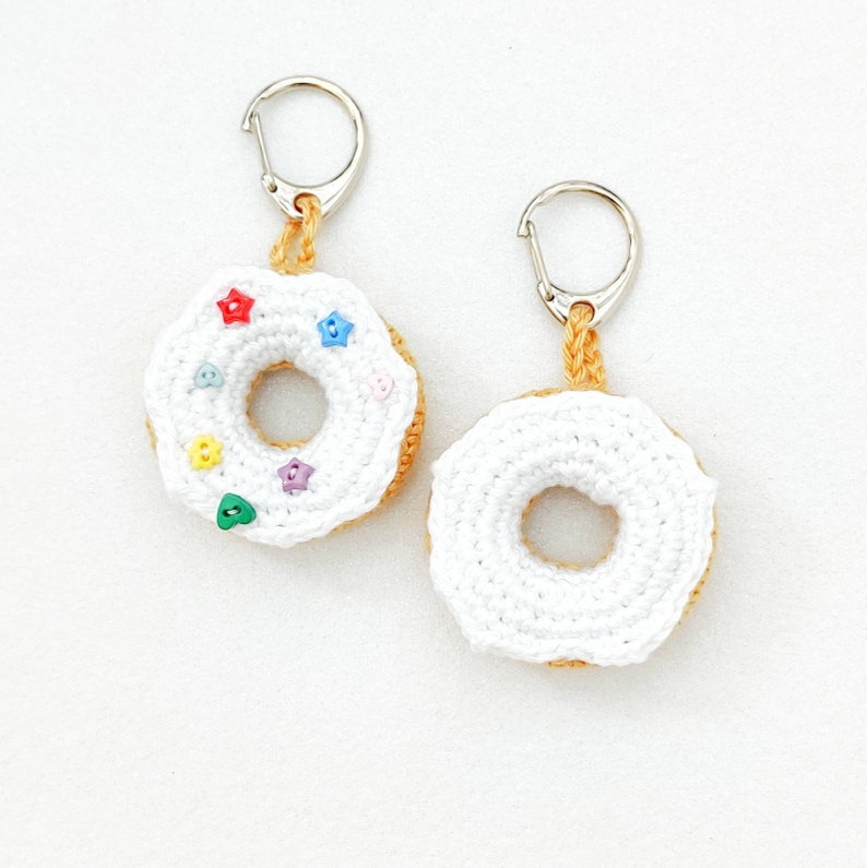 Crochet mini doughnut keyring | Etsy