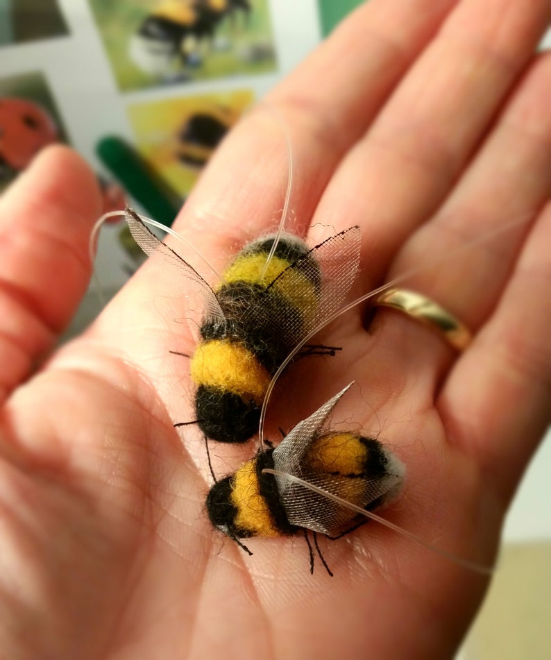 Needle Felted Bumblebee Realistic Bee Decoration Gift for | Etsy UK