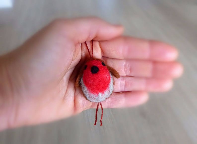 Robin Christmas decoration Needle felted hanging robin | Etsy