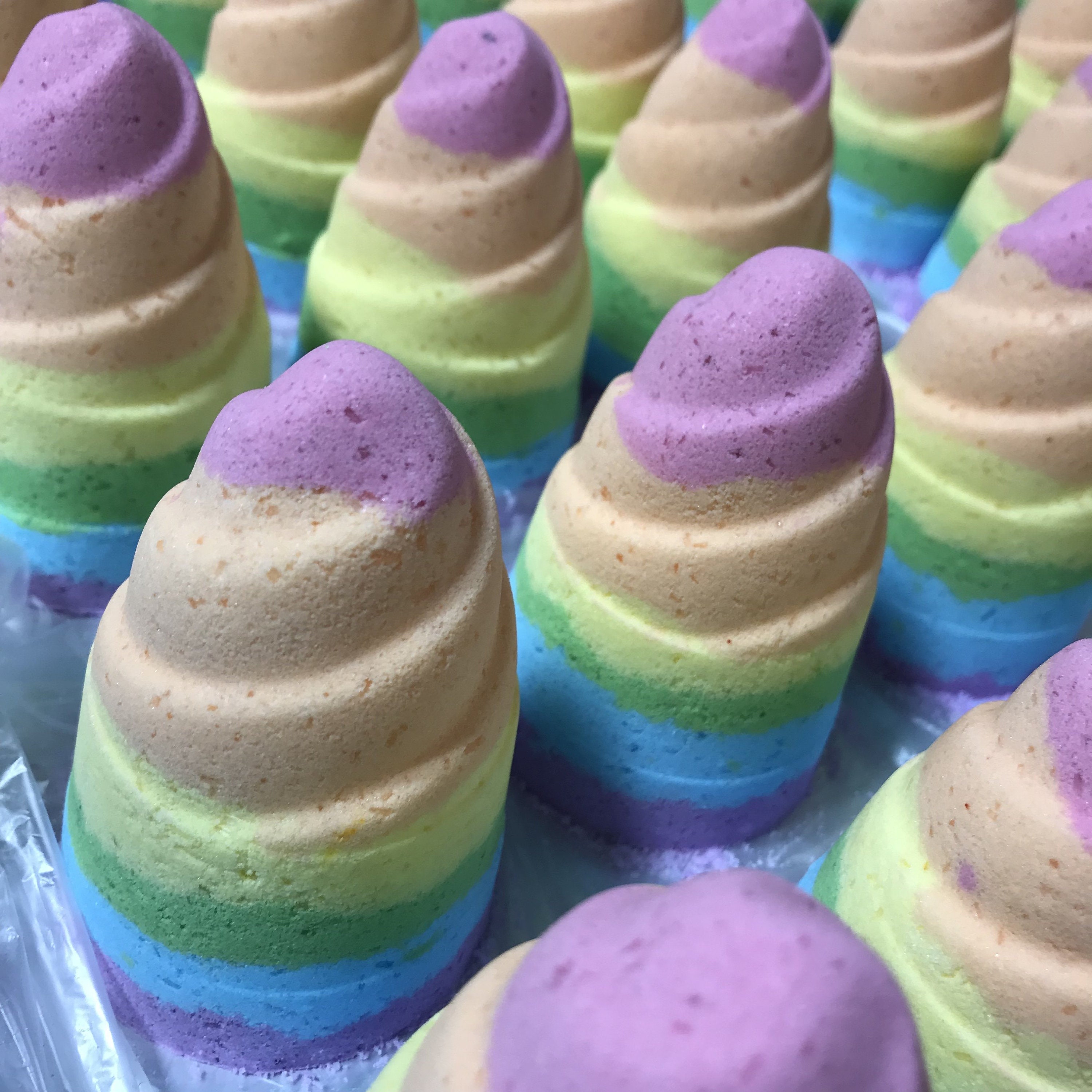 Rainbow Unicorn Bath Bombs [25 Pack] | Wholesale Bath Bombs | Rainbow ...