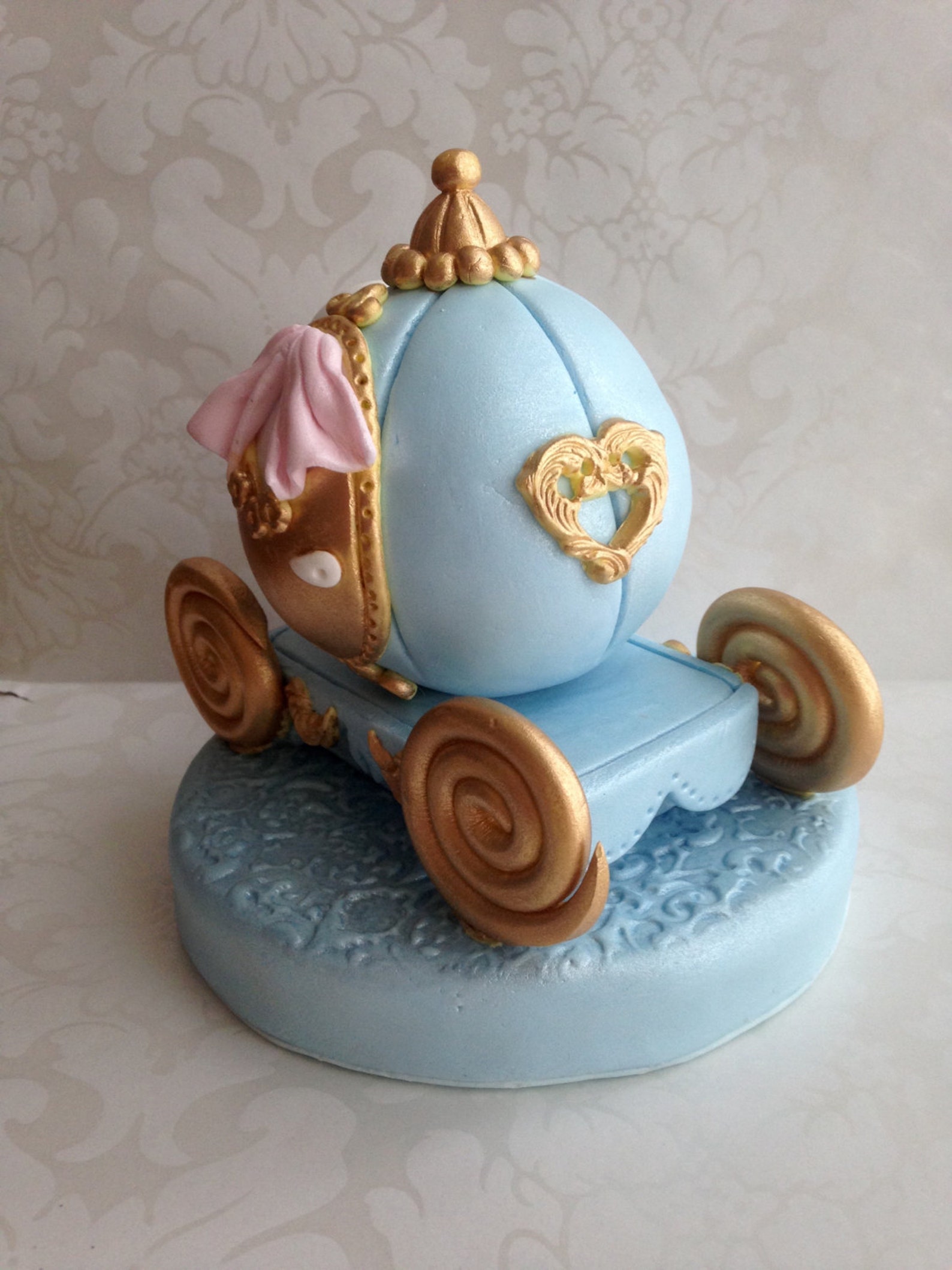 Fondant Princess Carriage Cake Topper/cinderella Carriage Cake Topper ...