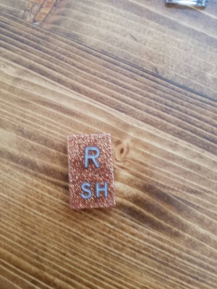 Single Right or Left Marker up to 3 Initials or Numbers - Etsy